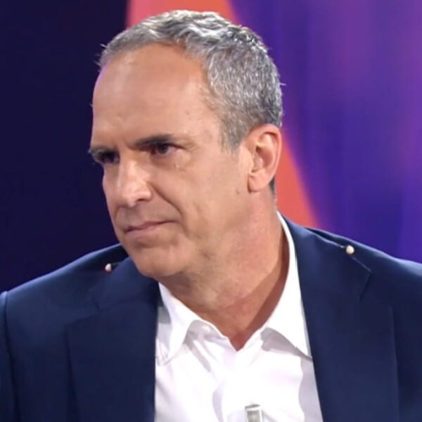 Mediaset no sorprende y vuelve a elegir a Carlos Sobera para presentar ...